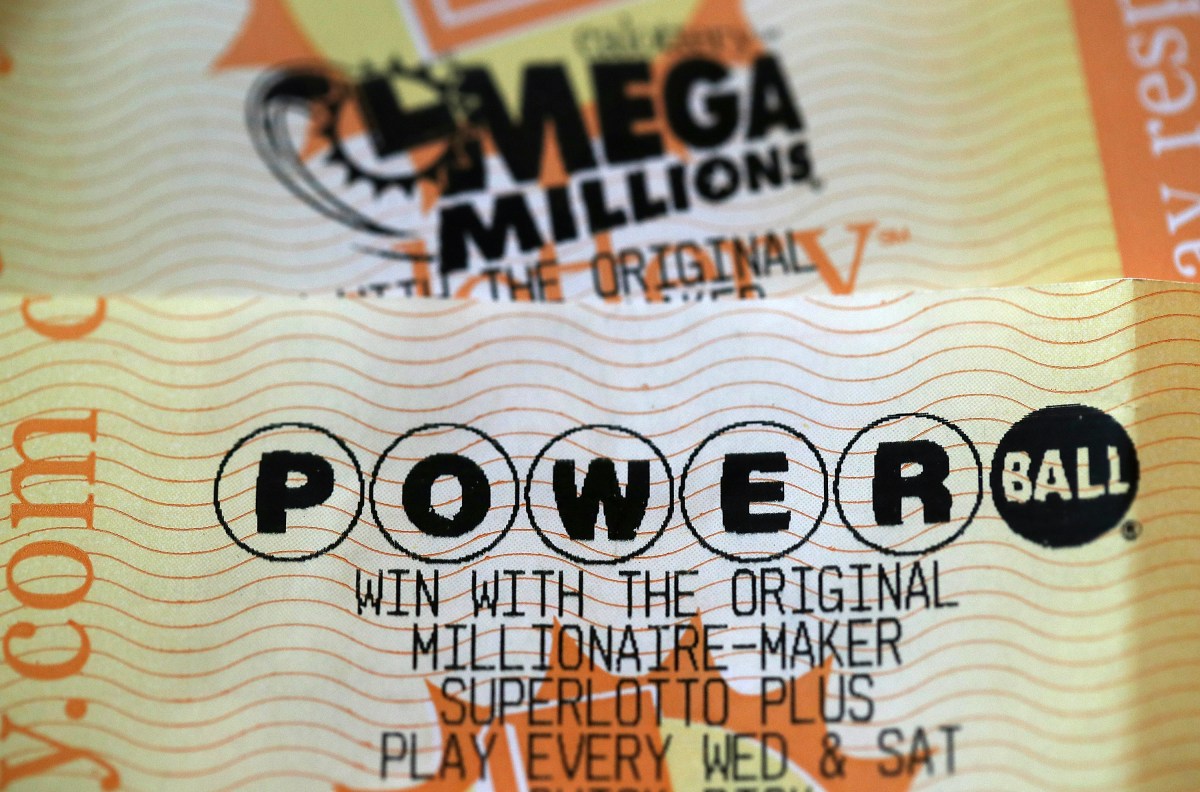 Powerball Produced 23 Millionaires 1 Billionaire From Monday S Drawing