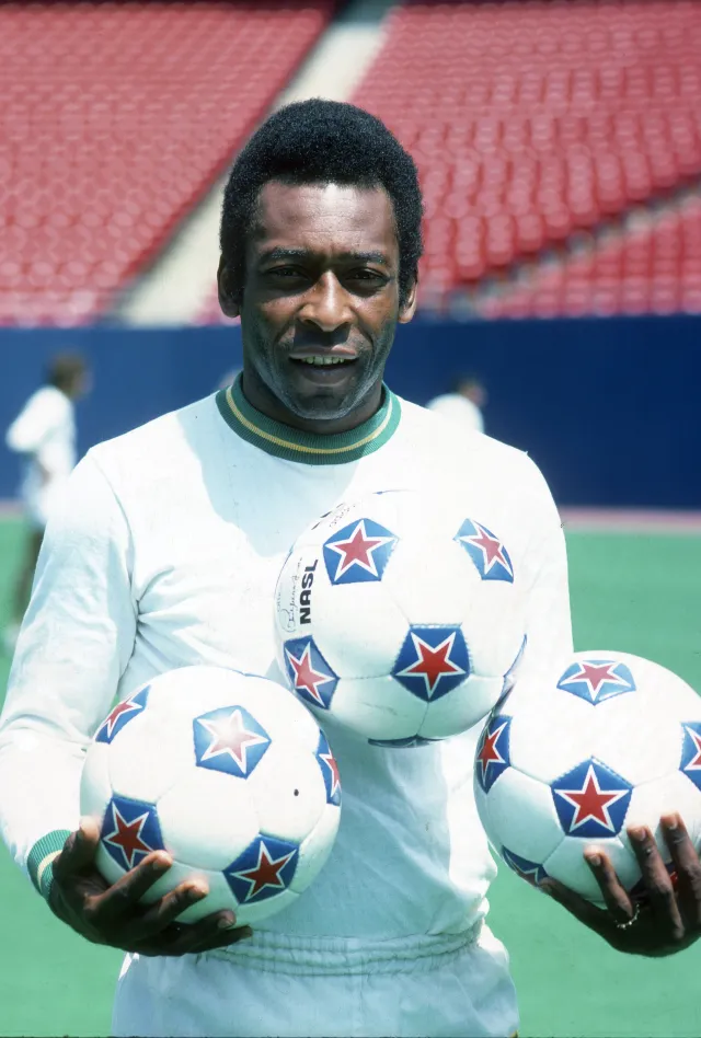 Sports Stars From Lionel Messi to Cristiano Ronaldo Mourn Soccer’s Pelé ...