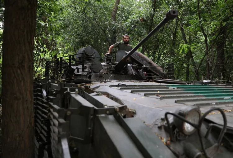 Soledar Shelled 106 Times in ‘Fierce’ Battle Over Bakhmut Mines ...