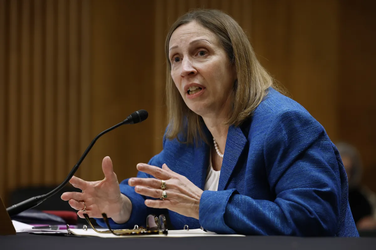 New U.S. Ambassador to Russia Heckled While Arriving at Moscow Ministry ...