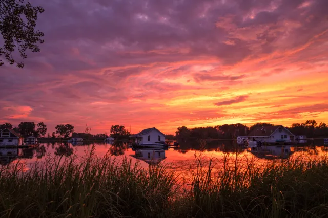 The 10 Best Spots on Earth to Watch the Valentine’s Day Sunset - Newsweek