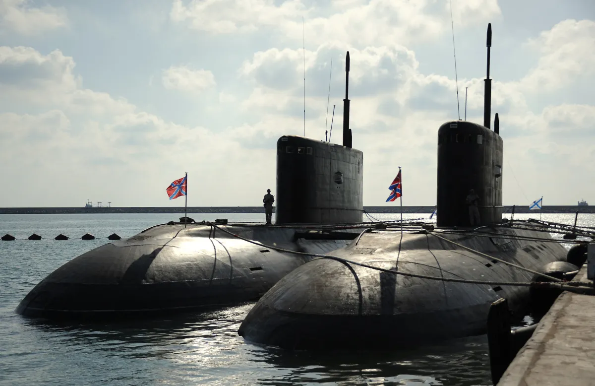 Russian Submarines off U.S. East Coast Spark Cold War Comparisons ...