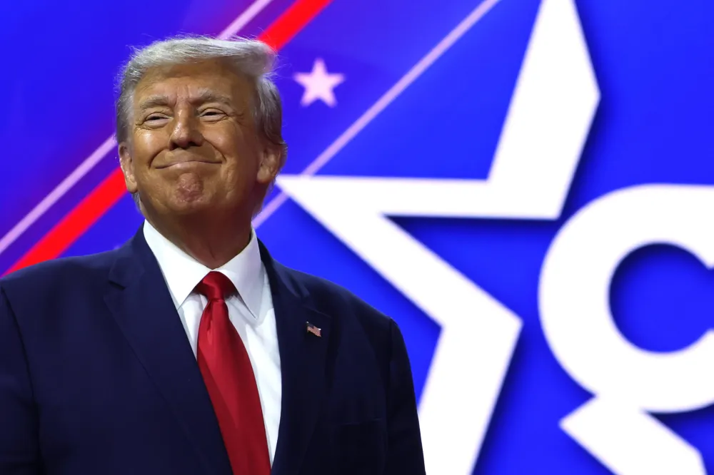 Fact Check: Has Donald Trump’s Plane Been Impounded Over ‘Flight Risk ...