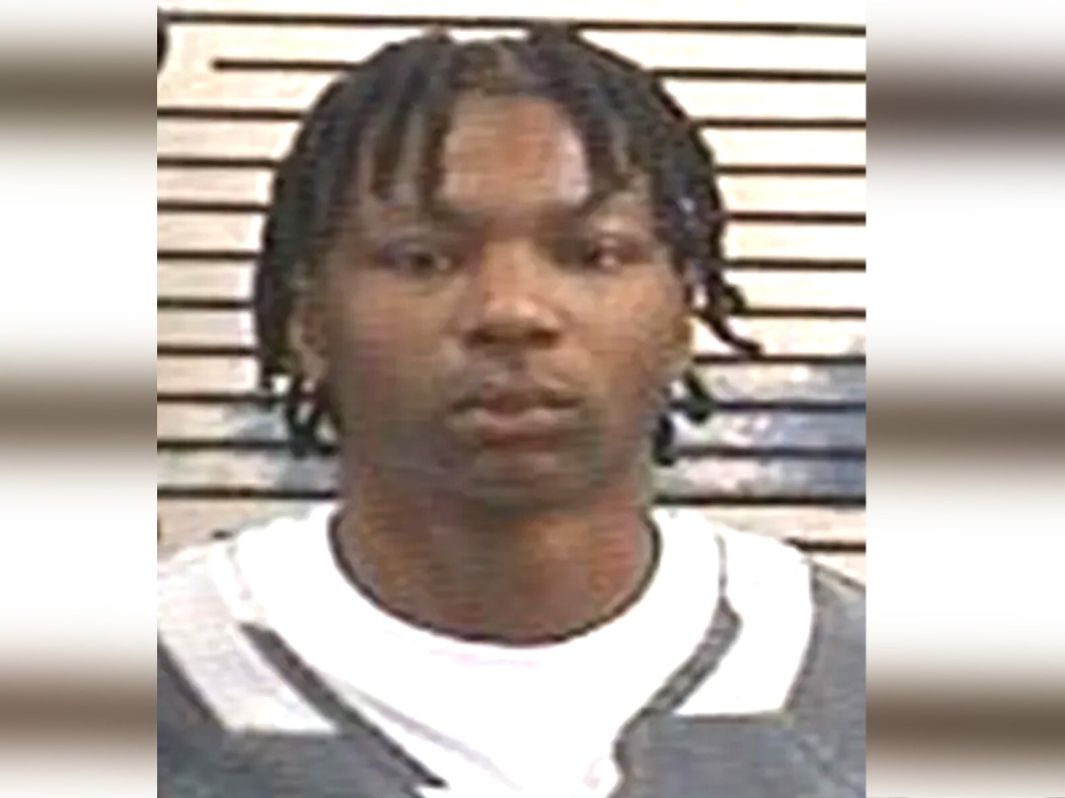 Alabama Star Tony Mitchell Evaded Police in 141 mph Chase Before Arrest ...