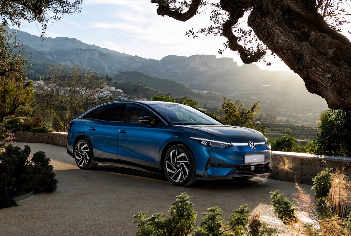 Volkswagen’s New Tesla Model S Competitor Has a Smaller Battery, More ...