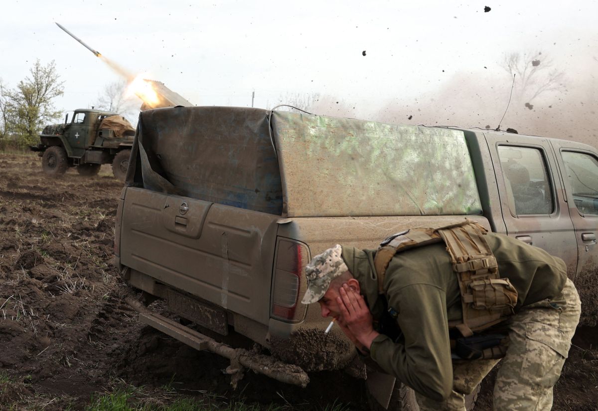 Video Shows Russian Anti-Tank Guns Obliterated in Ukrainian Strike ...