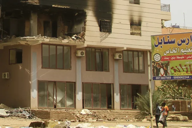 Sudan Militants Spark ‘Huge Risk’ in Lab With Samples of Deadly Viruses ...