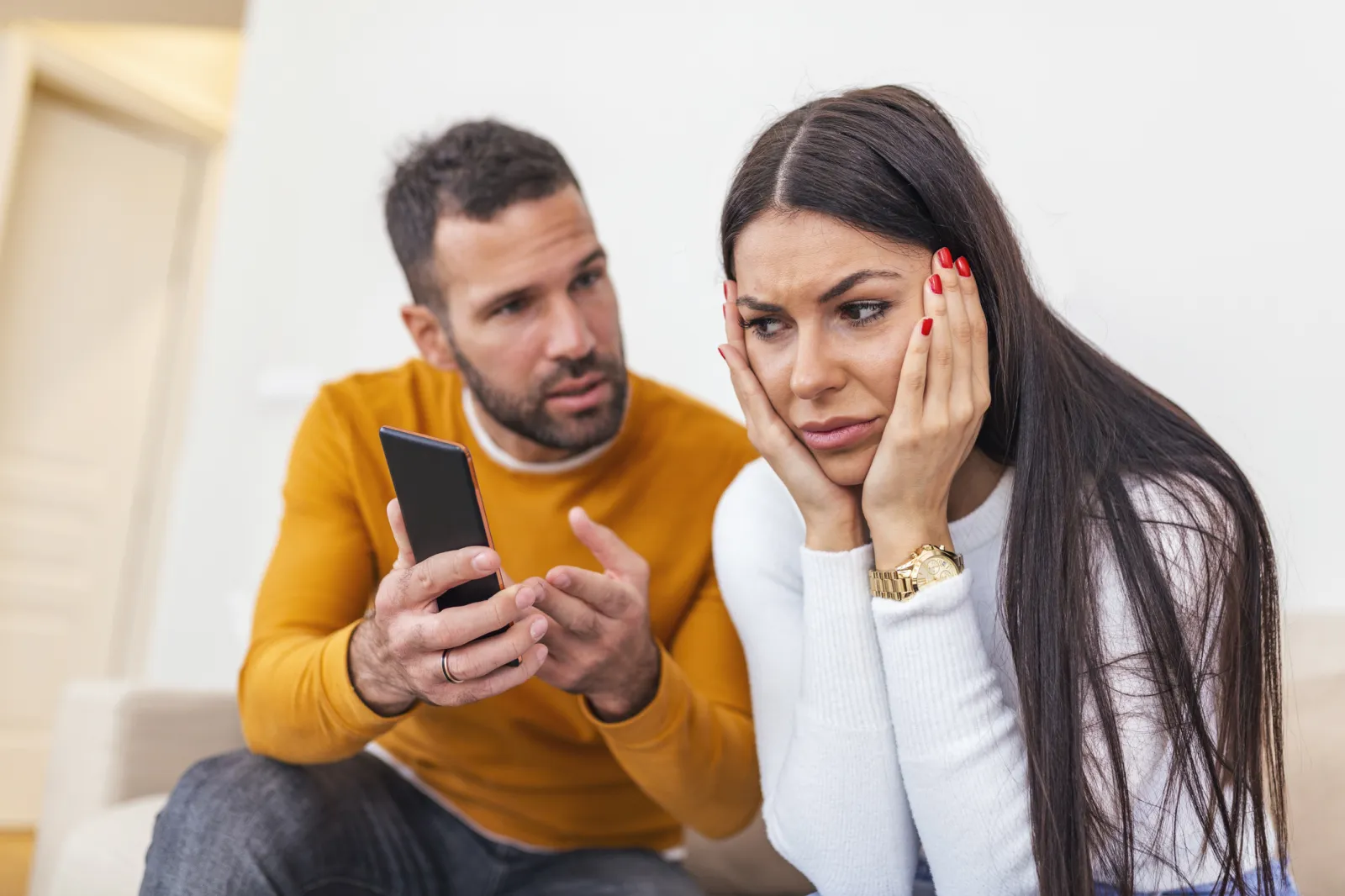 How to Catch A Cheater: 3 Private Investigators Reveal Their Top ...