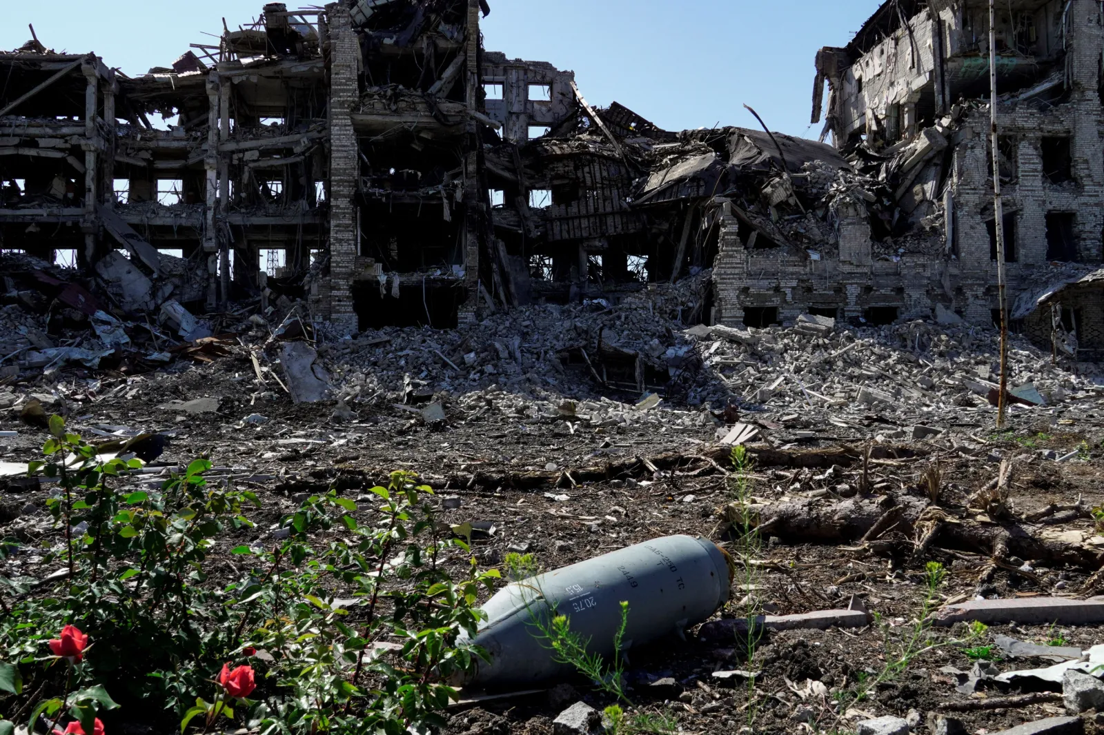 Mariupol Before and After Photos Reveal How Russia Has Devastated ...