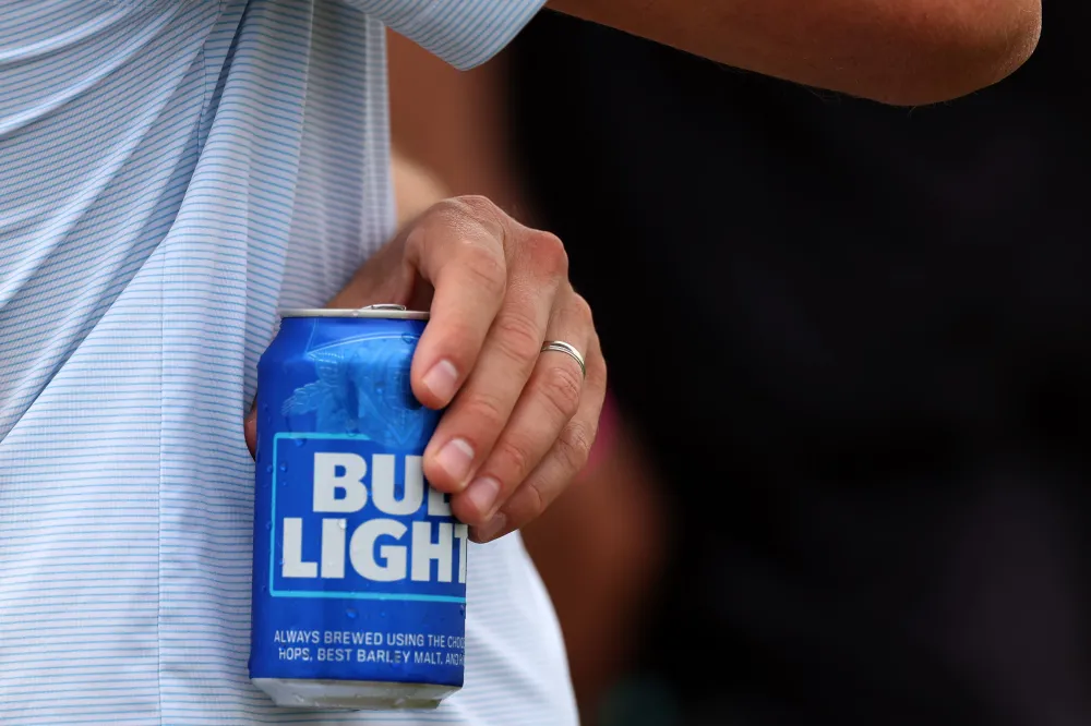 LIV Golf Tournament Experienced Bud Light ‘Shortage’ at Trump National ...