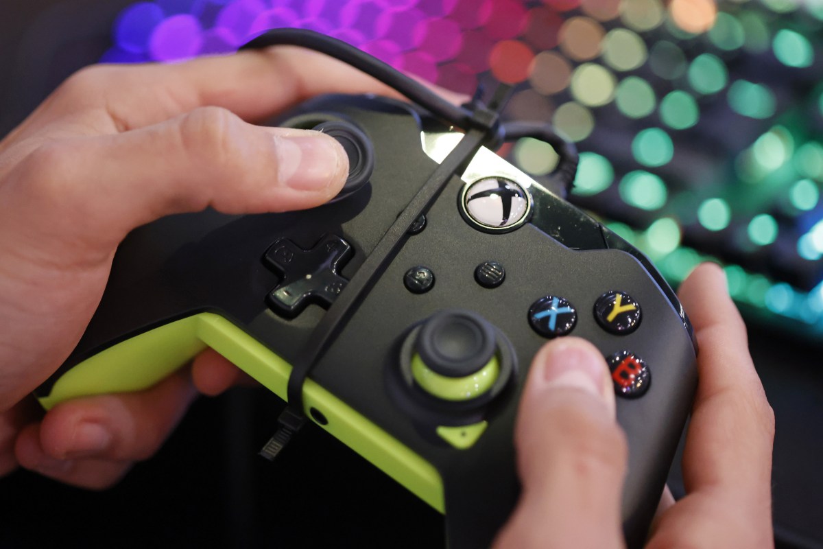 U.S. Nuclear Submarines Use Controllers Similar to Missing Titanic Sub ...