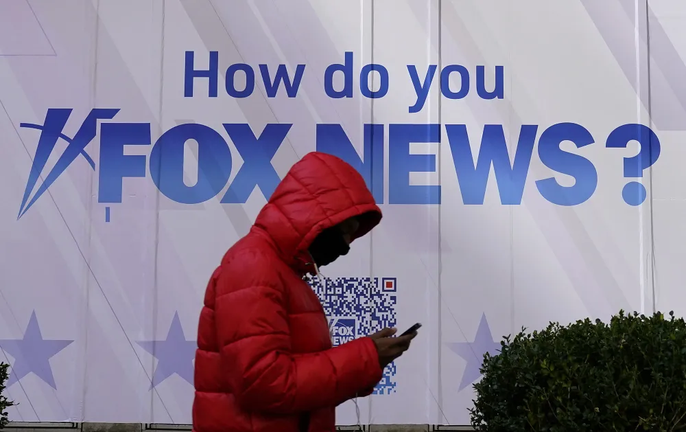 Former Fox Executives Reveal ‘Disappointment’ in Helping Create Fox ...