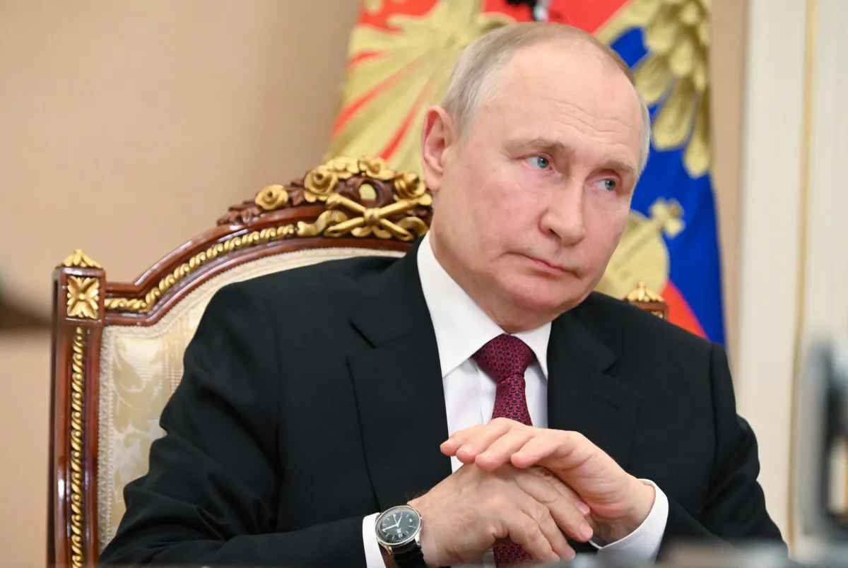 Putin’s Bizarre Memory Lapse Sparks ‘Dementia’ Rumors - Newsweek