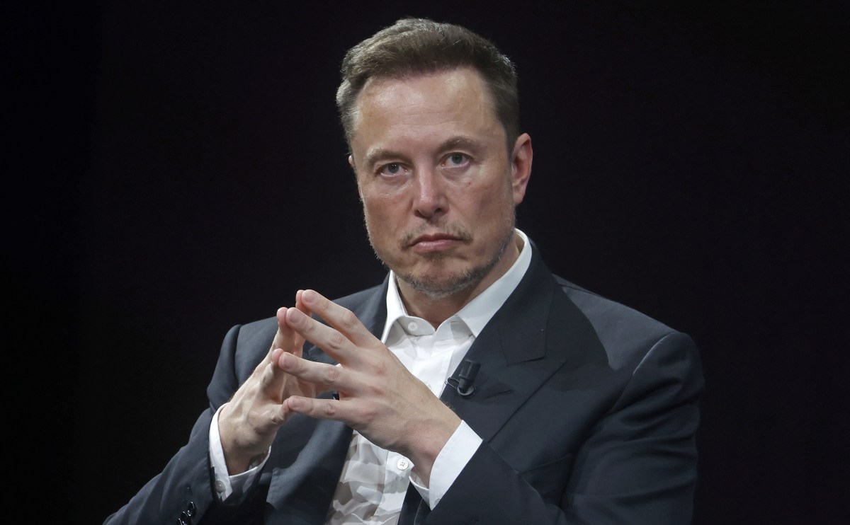 Elon Musk’s Twitter ‘X’ Logo Plan Met With Ridicule and Jokes - Newsweek