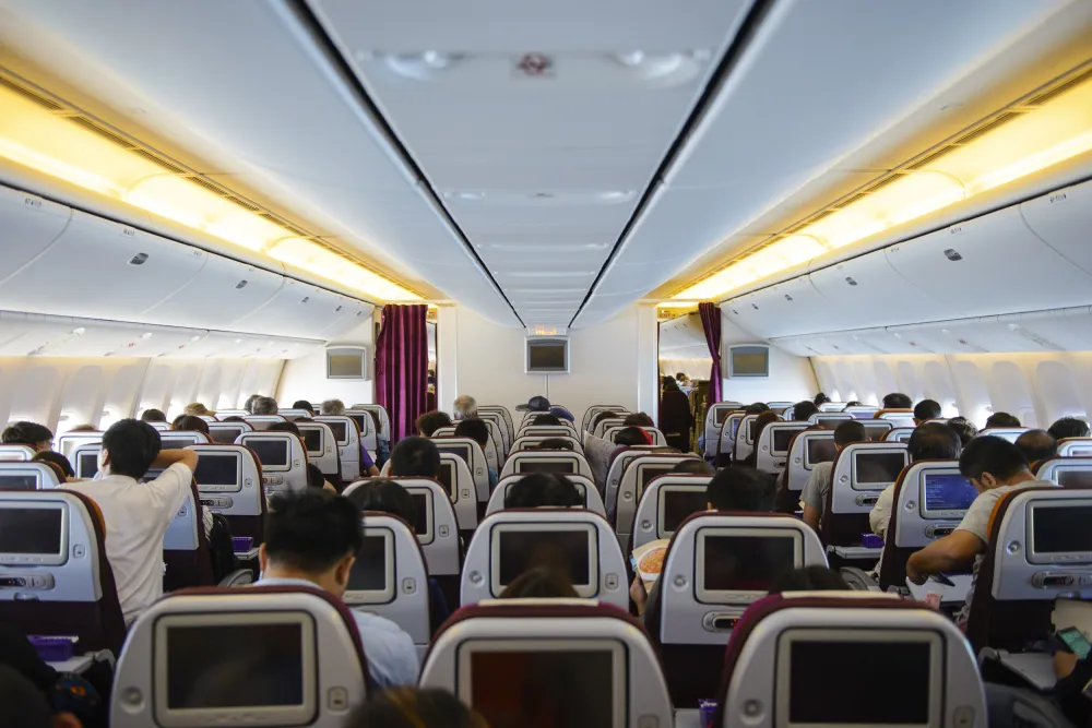 Plane Passenger Turning Economy Into ‘VIP Section’ Shocks Internet ...