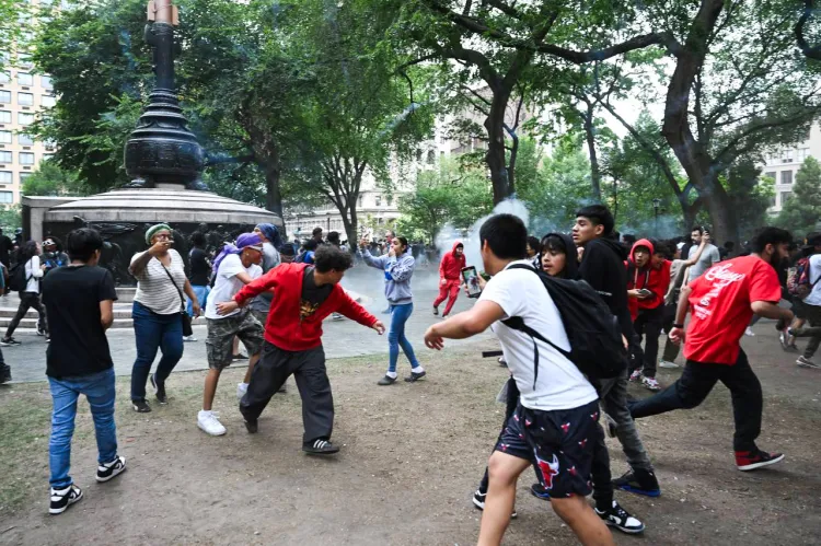 Who Is Kai Cenat? Twitch Streamer’s NYC Giveaway Erupts Into Chaos ...