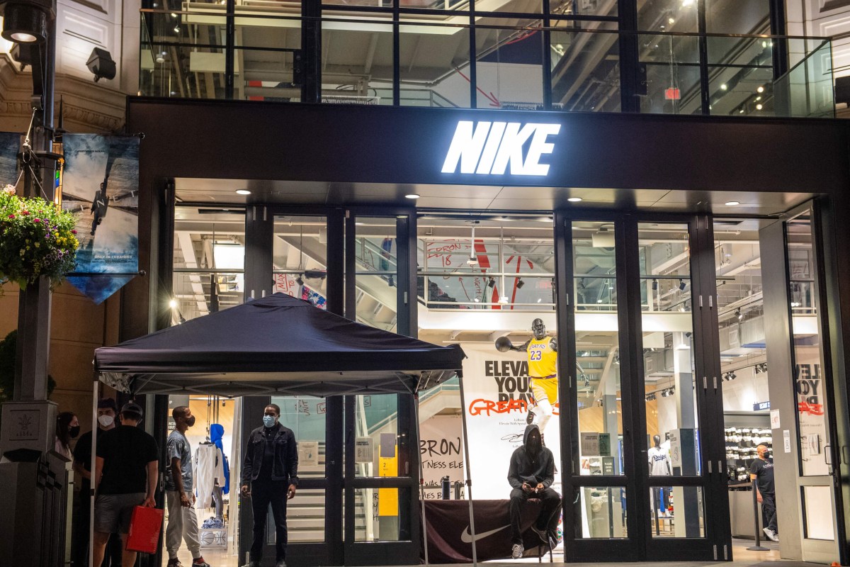 LA Nike Store Looted by Thieves As California’s Crime Issues Grow ...