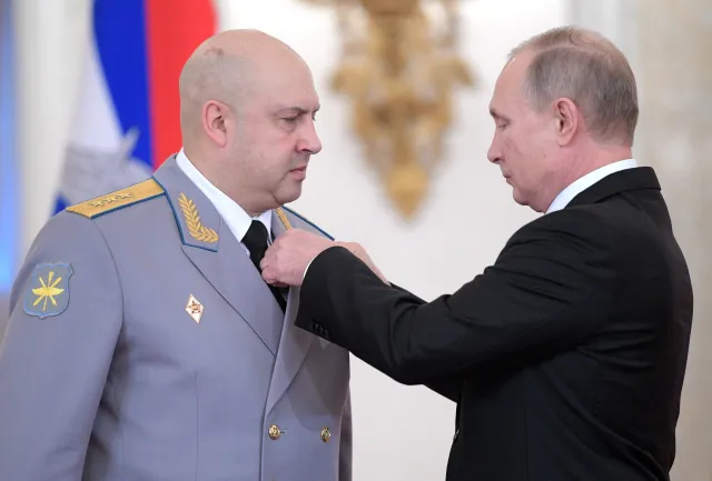 Russian General Behind ‘Surovikin Line’ Mysteriously Vanishes - Newsweek