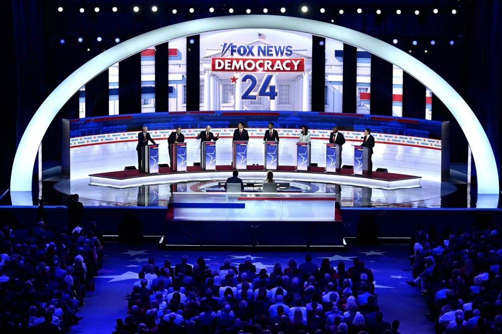 Republican Debate Had Hundreds of Empty Seats, Photos Show - Newsweek