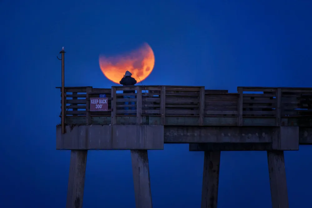 Supermoon to Collide With Hurricane Idalia for Deadly Flooding - Newsweek