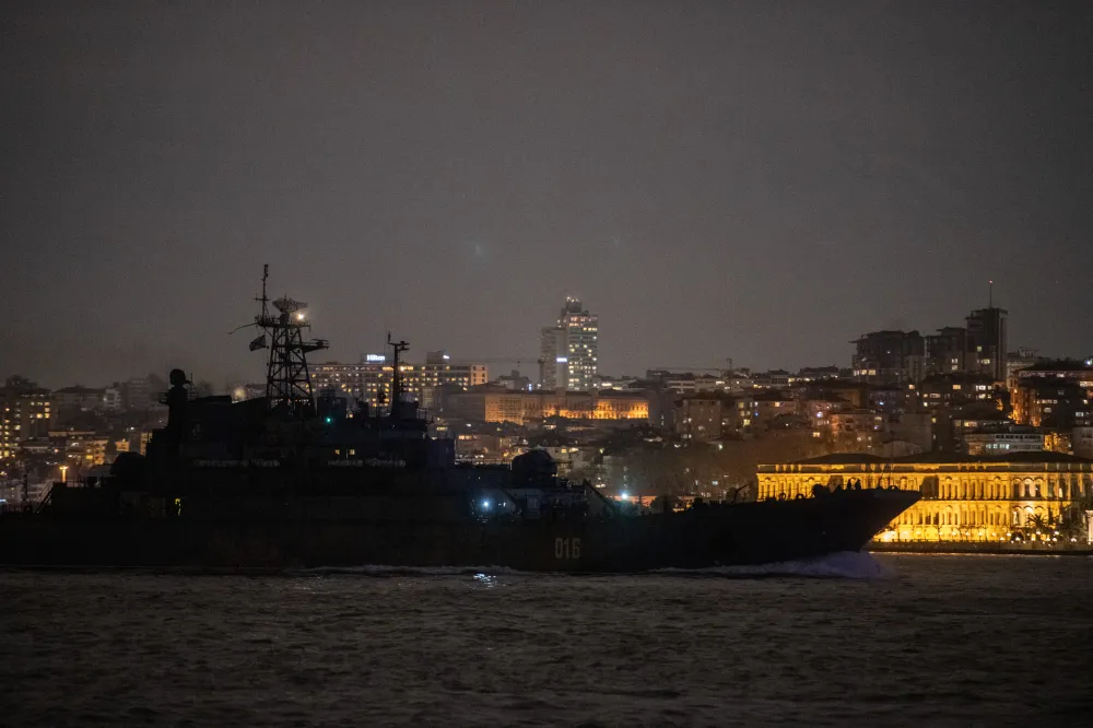 Video Reveals Russian ‘Minsk’ Landing Ship Damage After Crimea Strike ...