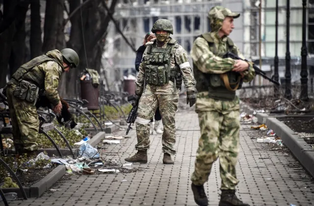 Ukraine Night Assault Video Shows ‘Confused’ Russians Shoot at Each ...
