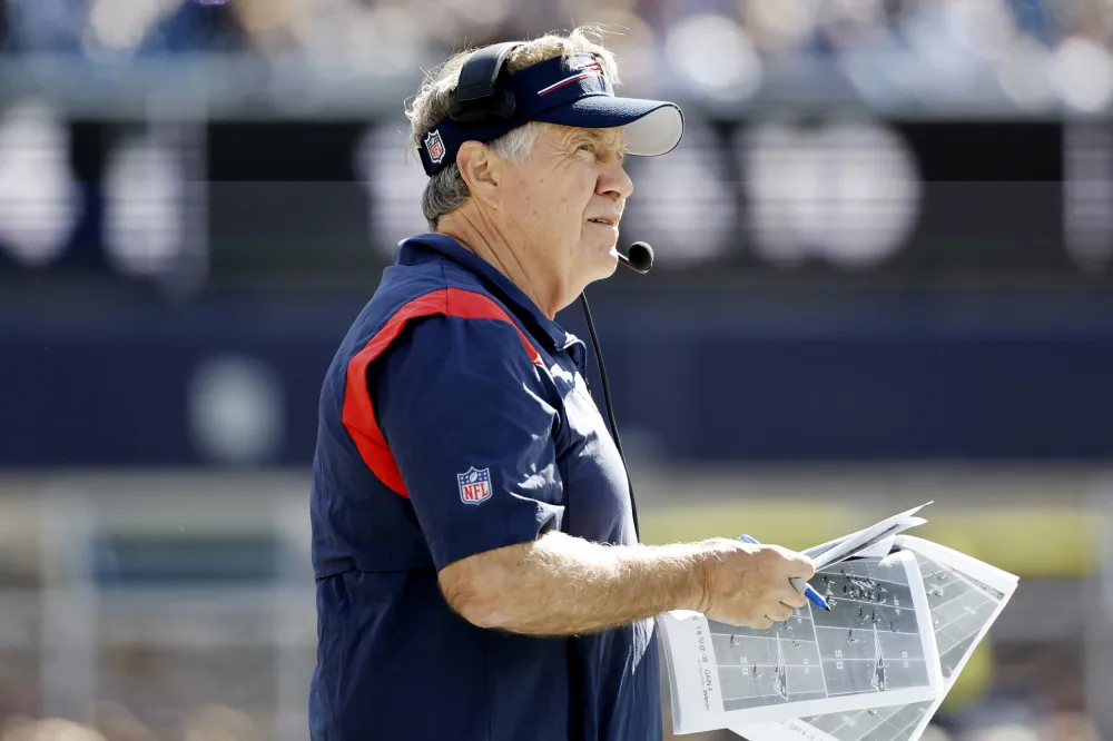 Bill Belichick Sticking With Mac Jones at QB Despite Patriots ...