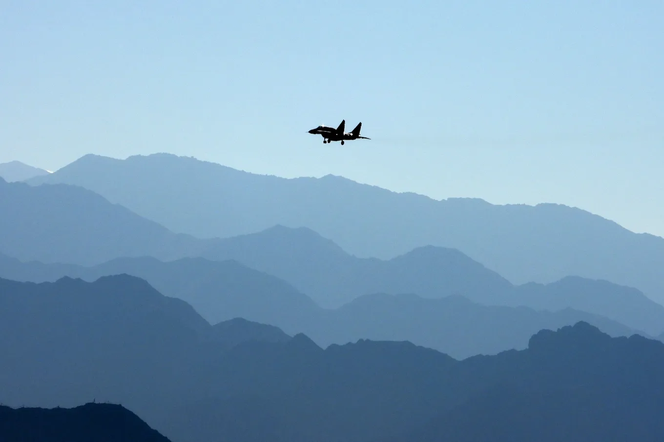 China and India’s Firepower Along Their Disputed Border - Newsweek