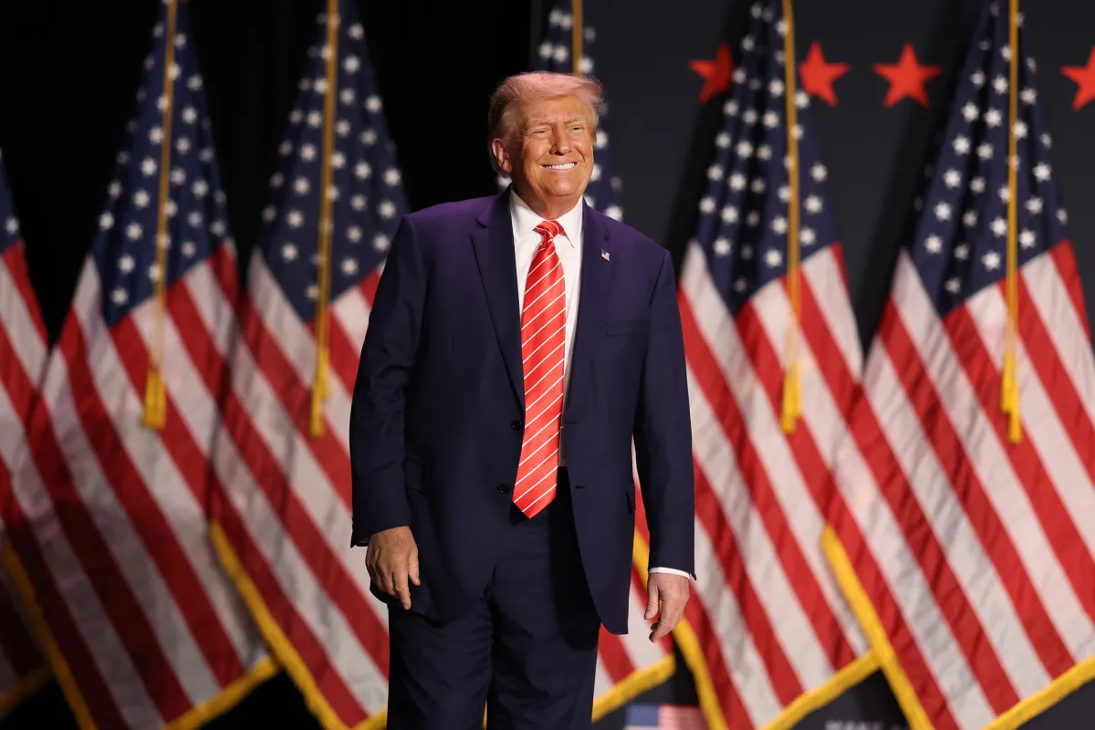 Inside Donald Trump’s Mar-a-Lago Halloween Party - Newsweek