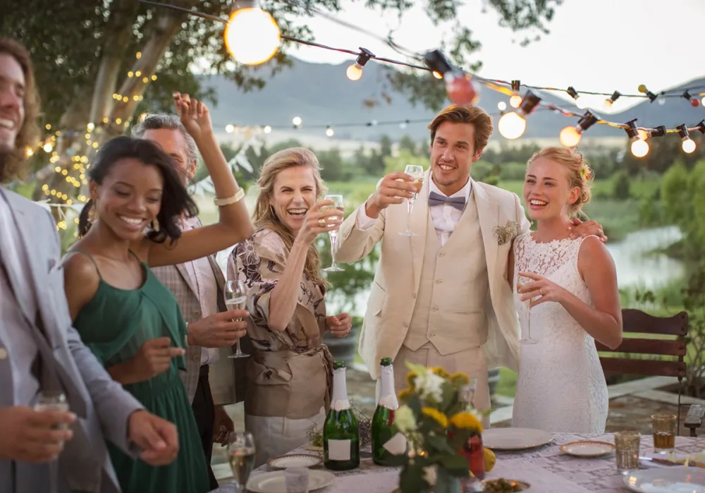 Fury as Groom’s Parents Invite 10 Guests to Wedding Without Warning ...