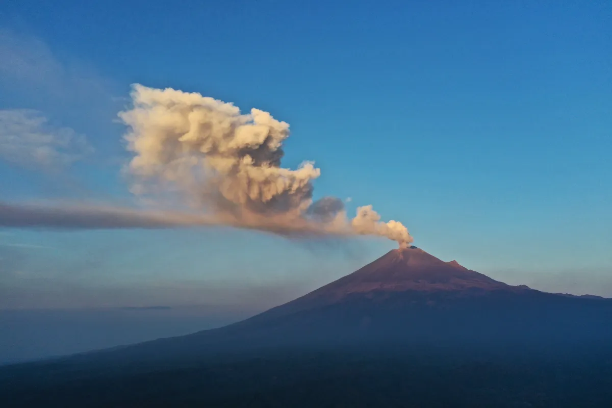Mexico Volcano Shoots Ash 20,000 Feet Into Air, Eruption Seen From ...