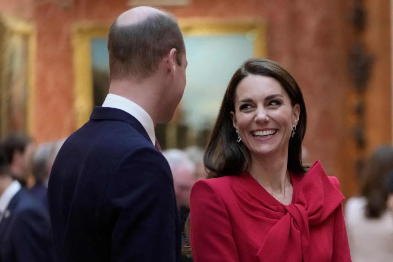 Prince William and Kate Middleton’s Palace PDA Becomes Viral Hit - Newsweek
