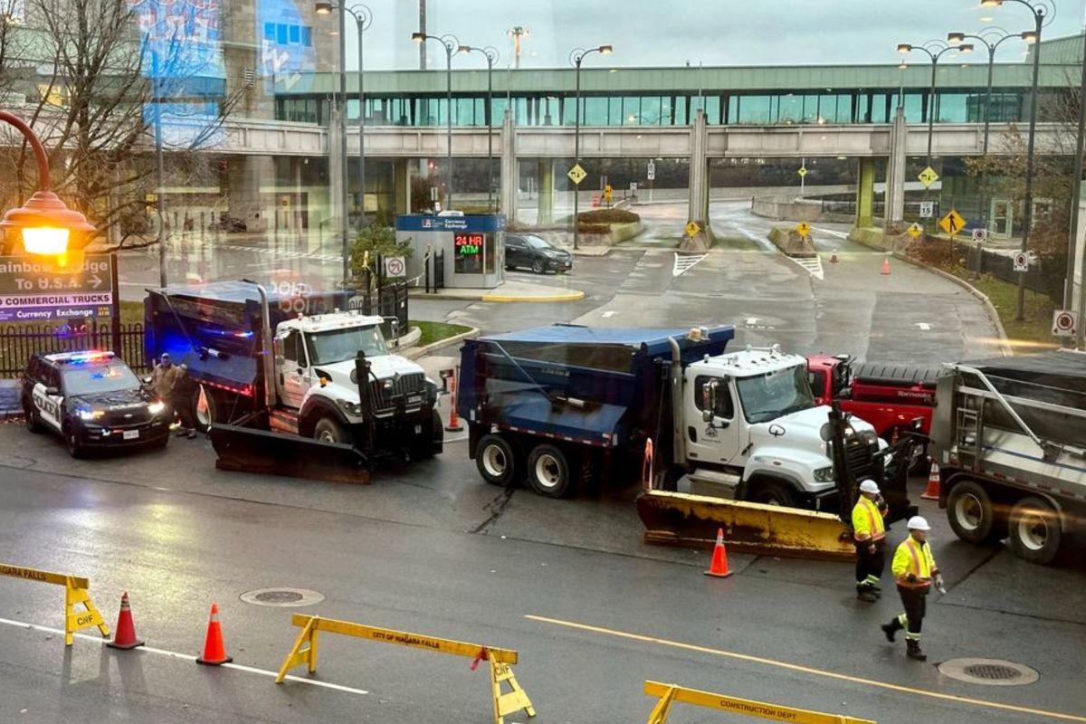 US, Canadian Cities Heighten Security After Rainbow Bridge Explosion ...