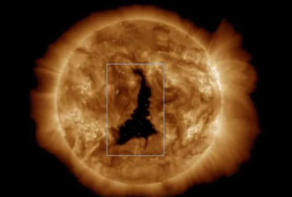 National Weather Service Monitoring ‘Significant’ Solar Flares - Newsweek