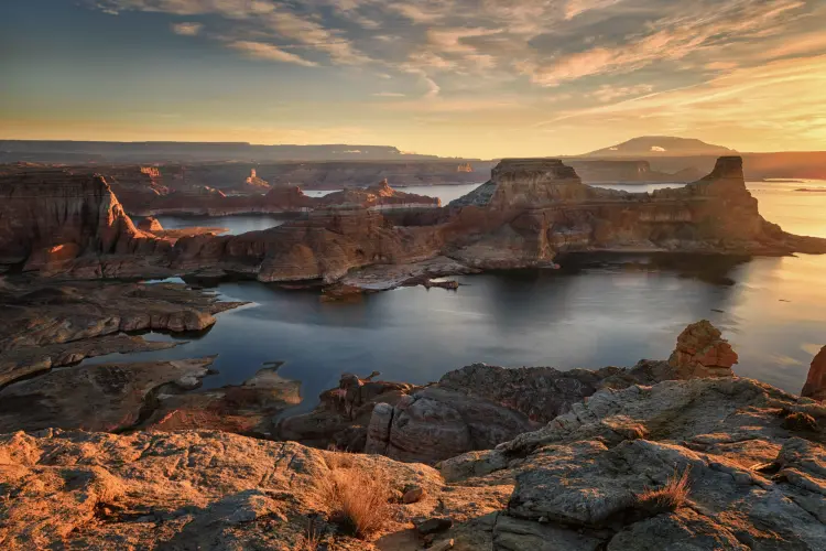 How Lake Powell Water Levels Changed in a Year - Newsweek