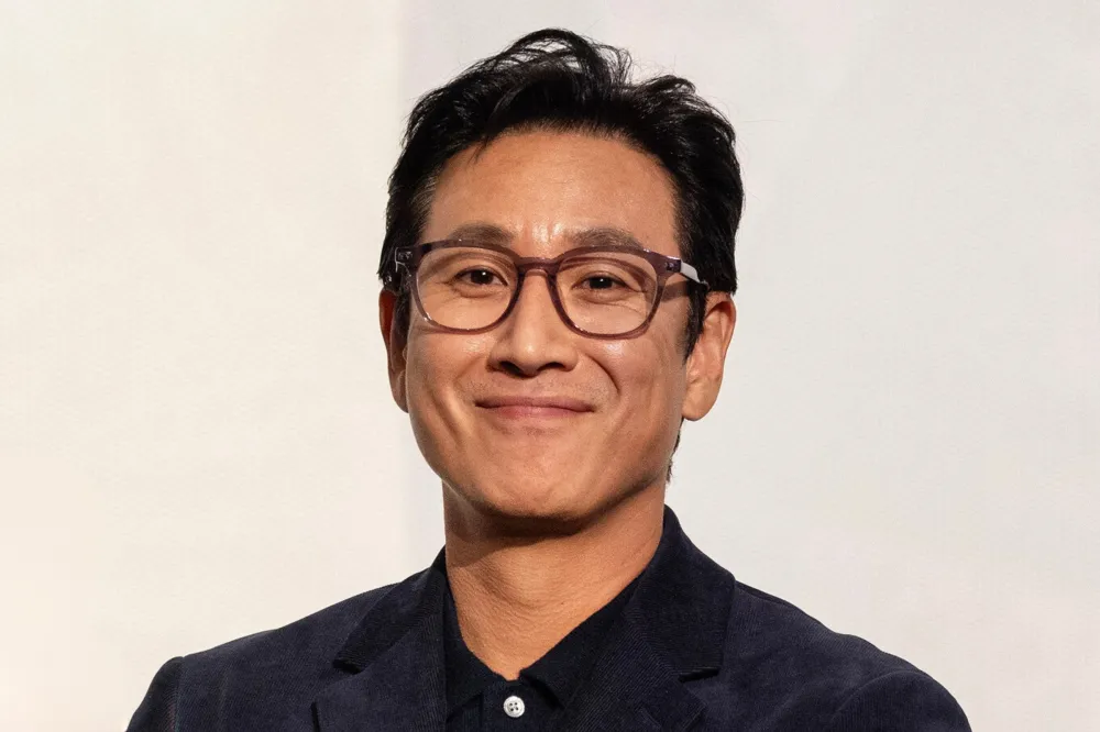 ‘Parasite’ Actor Lee Sun-kyun Was Under Drug Investigation at Time of ...