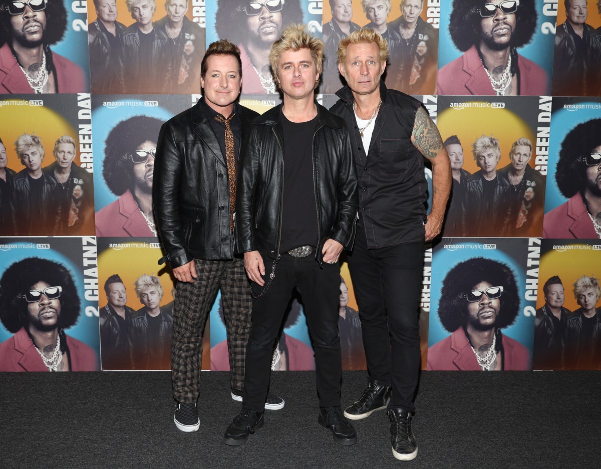 Green Day’s MAGA Message Sparks Fury From Donald Trump Supporters ...
