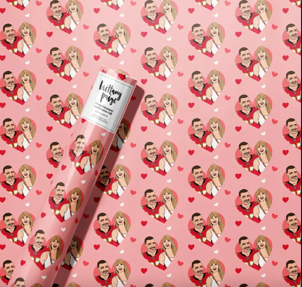 Taylor Swift, Travis Kelce Wrapping Paper Goes Viral - Newsweek