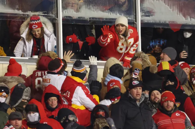 Kristin Juszczyk Lands NFL License After Making Viral Taylor Swift ...