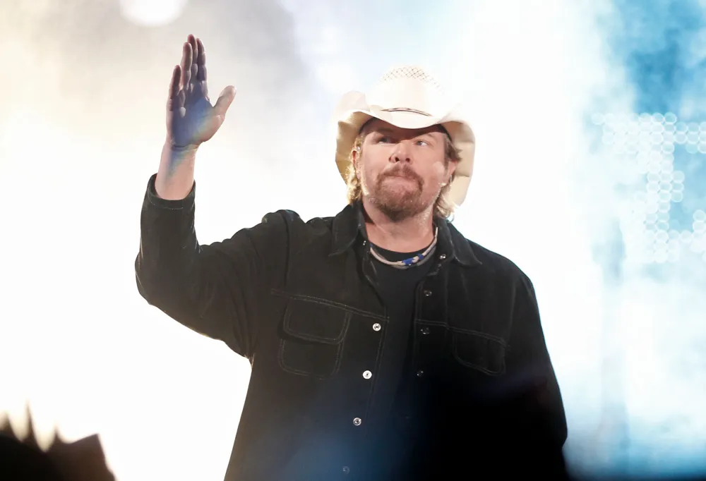 Toby Keith’s Last Video Goes Viral After His Death - Newsweek