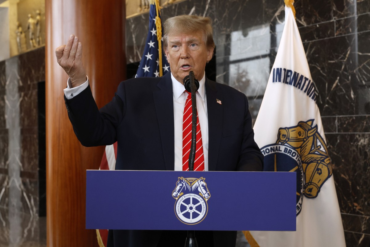 Donald Trump’s $5M in Bud Light Stock Raises Eyebrows - Newsweek