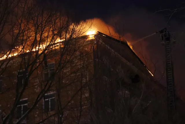 Fire Rips Through Moscow - Newsweek