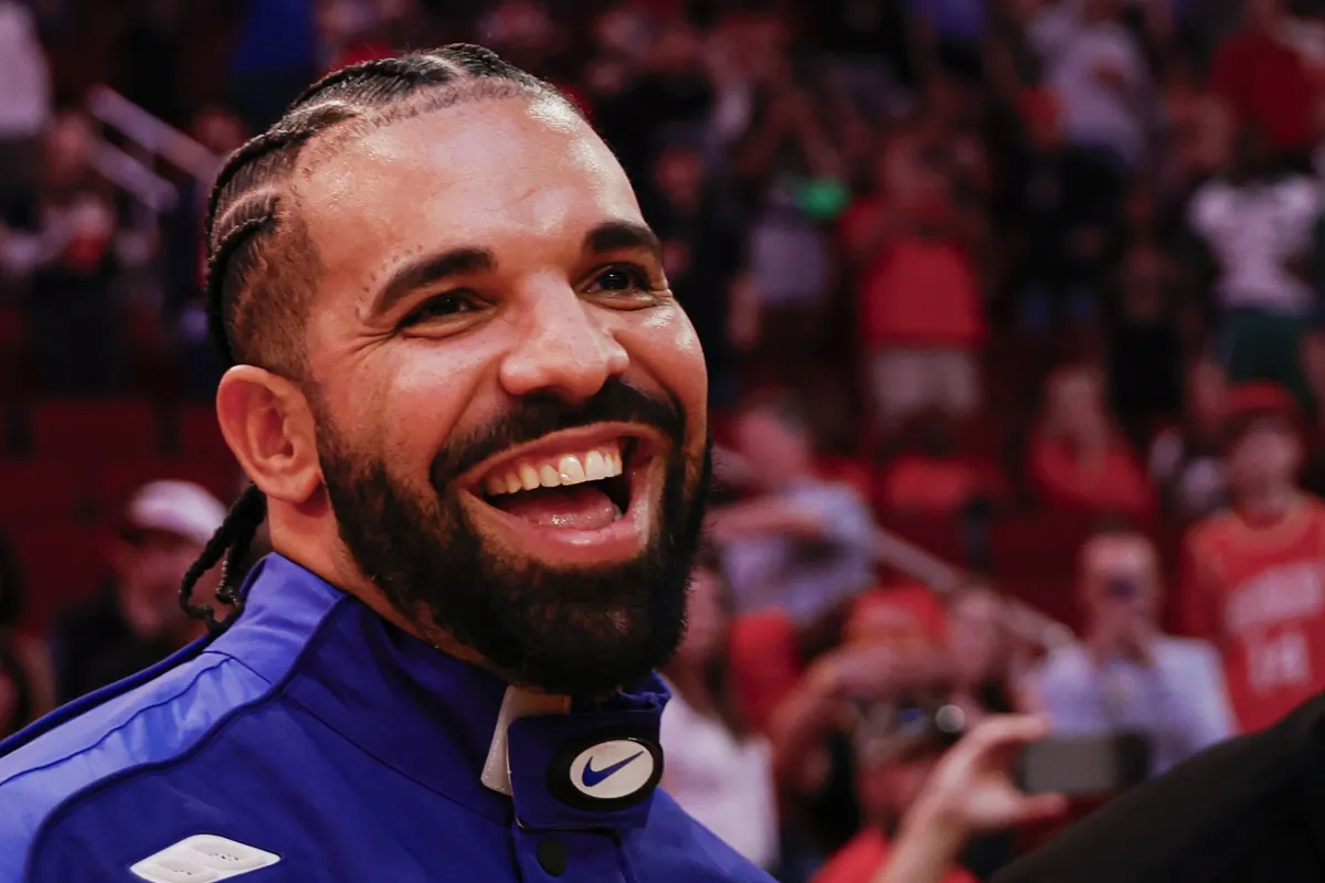 Drake’s Kind Gesture to Pregnant Woman - Newsweek