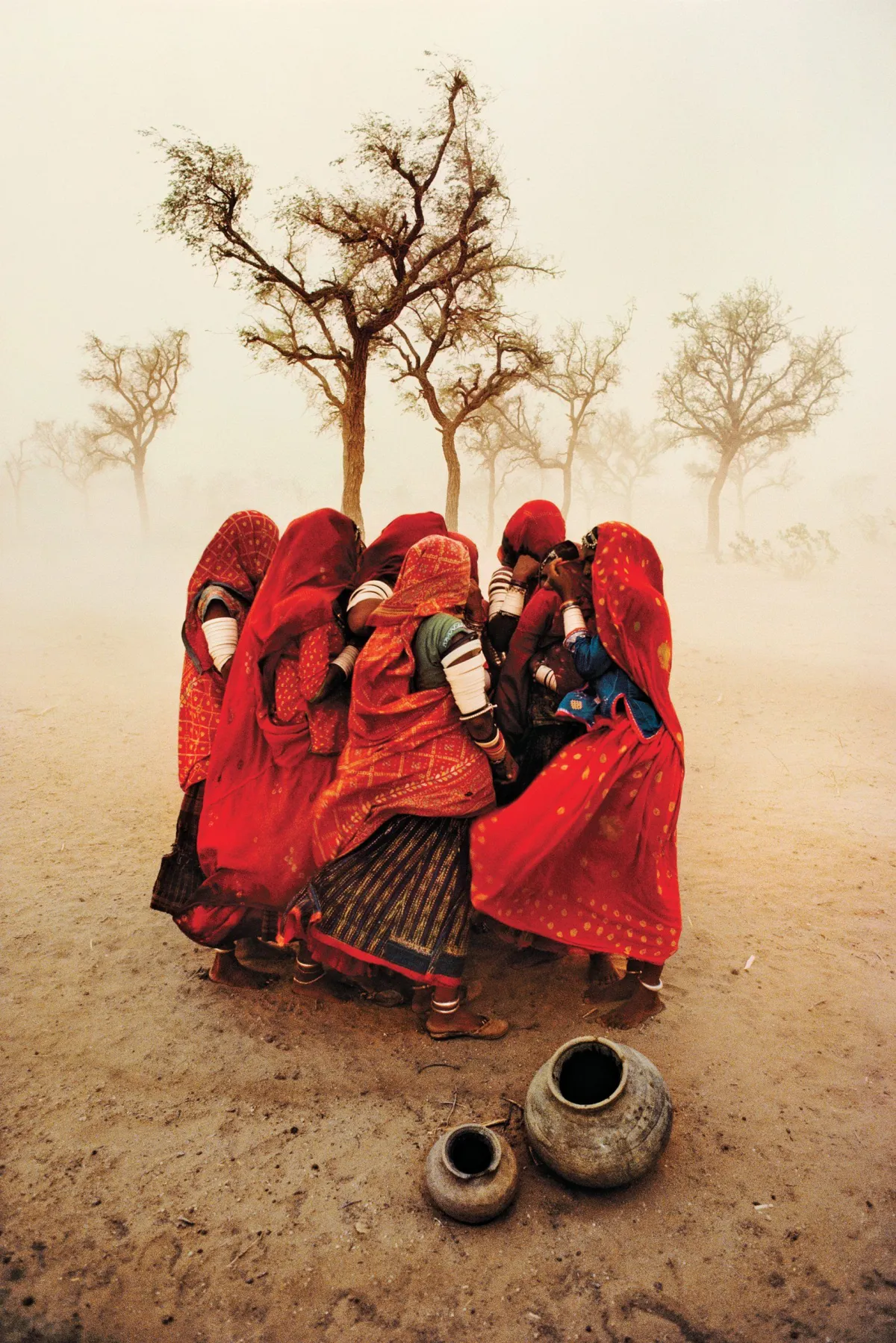 ‘Afghan Girl’ Photojournalist Steve McCurry Looks Back on His Storied ...