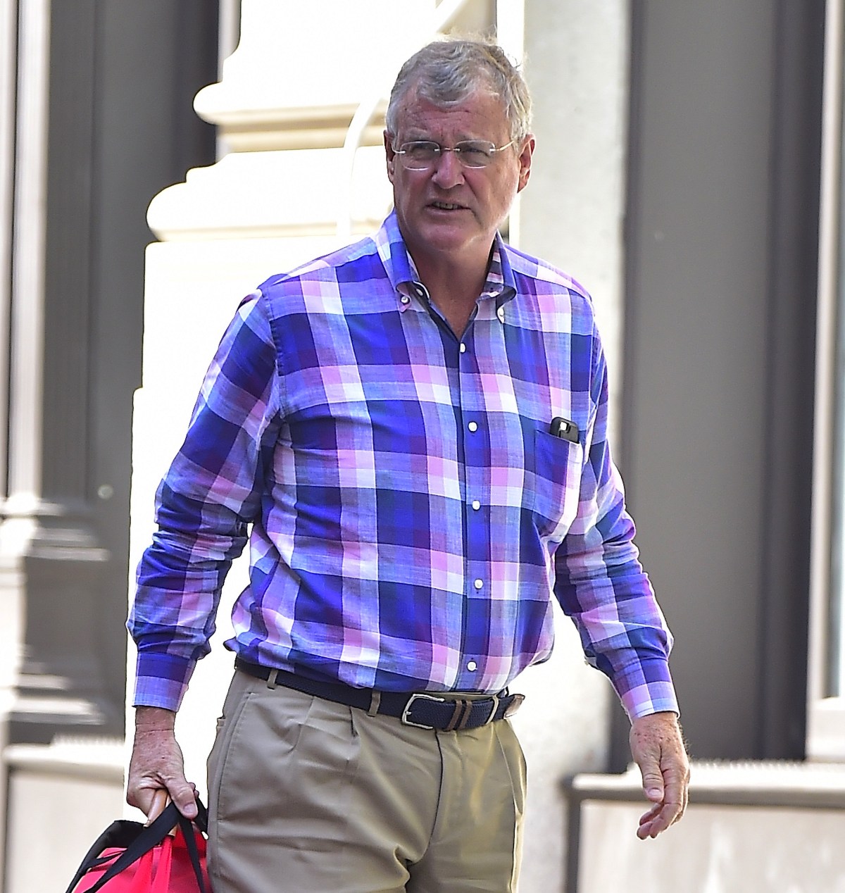 Taylor Swift's Dad Paparazzi Alleged Assault Case Gets Ma... - Newsweek