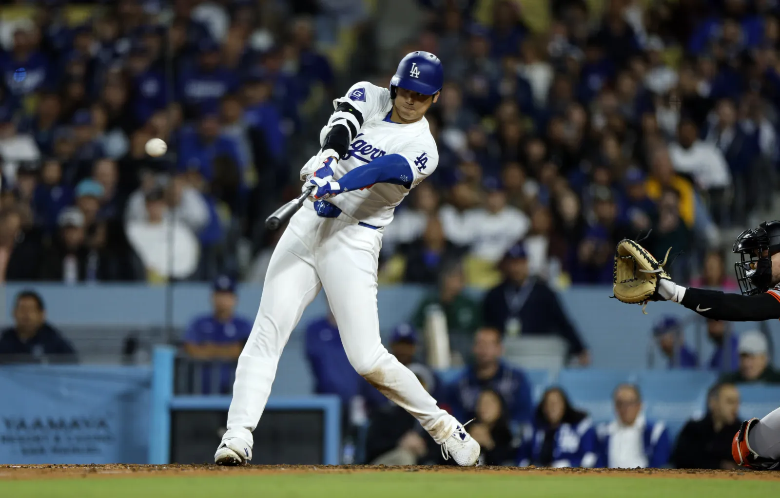 Dodgers Fan's Shohei Ohtani Home Run Catch Highlights League-Wide Issue ...