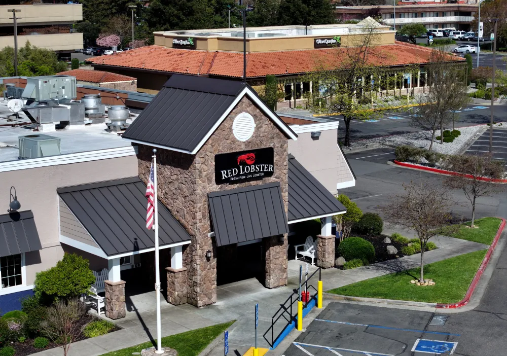 Red Lobster’s Sudden Closing Sparks MAGA Backlash - Newsweek