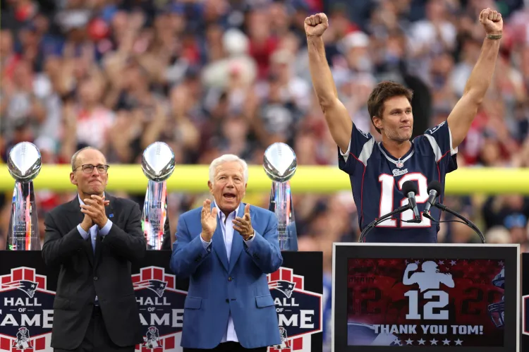 Patriots News: Tom Brady and Drake Maye Link Up In Past, Future Mashup ...