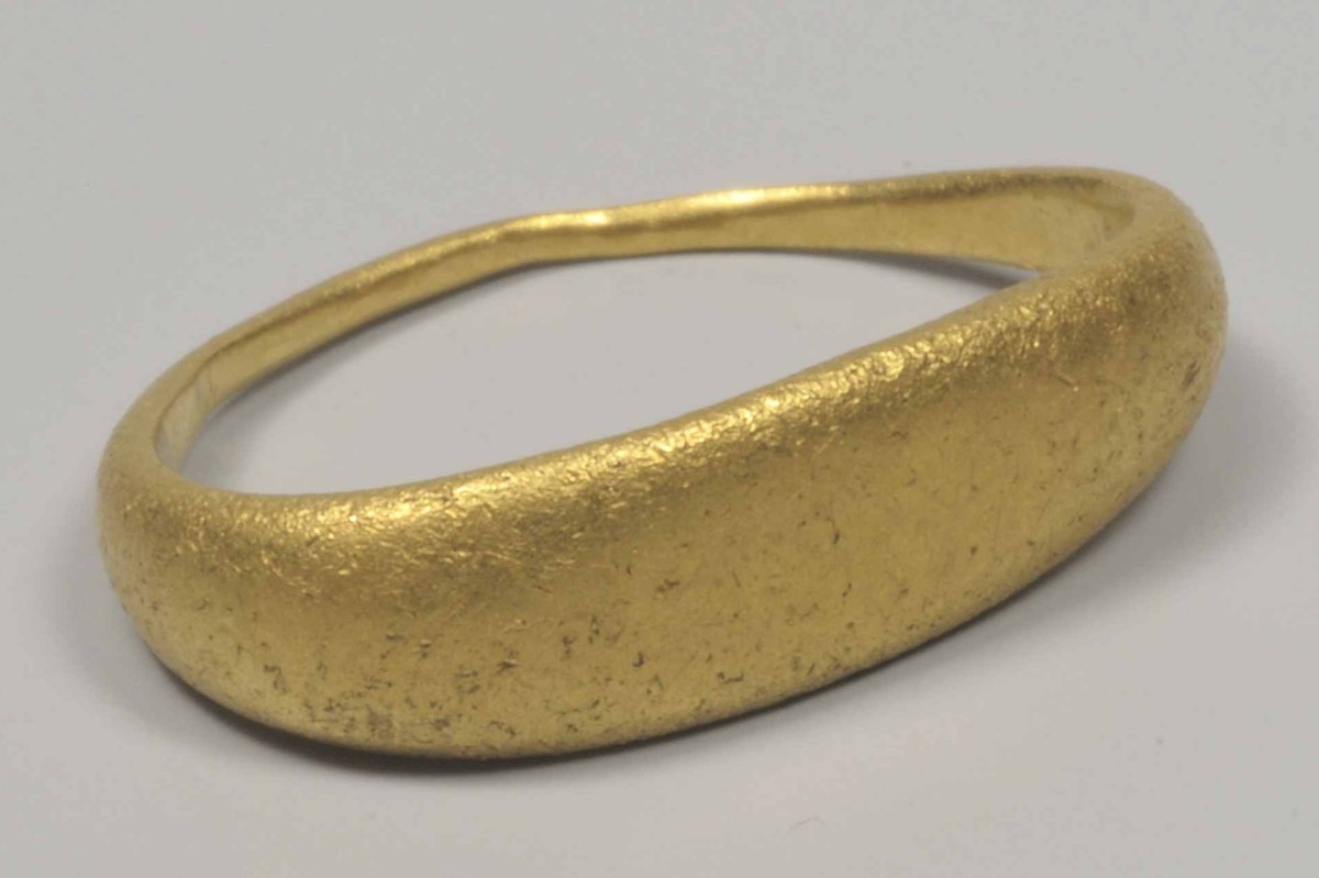 Roman Gold Ring and Bronze Age Ax Among More Than 2,200 River Finds ...