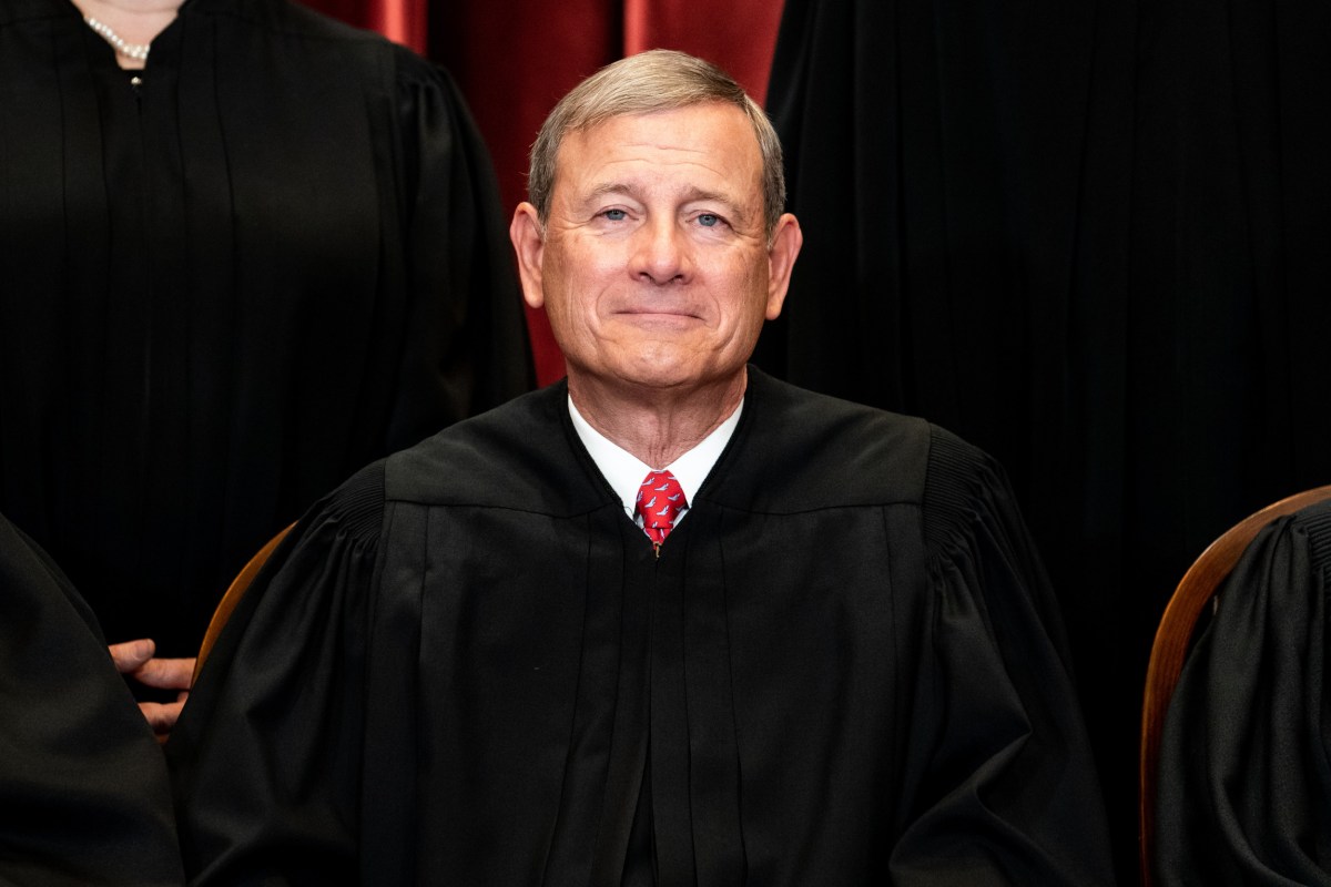Supreme Court Chief Justice Faces New Pressure Amid Alito Backlash ...